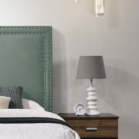 ERICA BLUE QUEEN PLATFORM BED WITH 2 NIGHTSTANDS – Serra Furniture